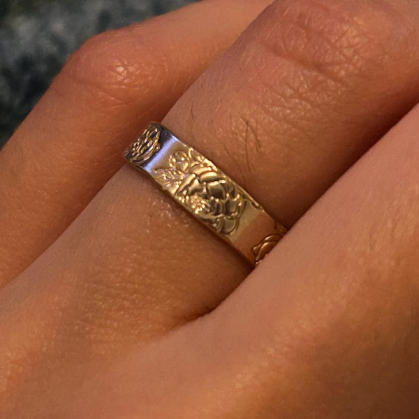 Floral Band Ring, Floral Wedding Band, Personalized Flower Ring, Flower ...