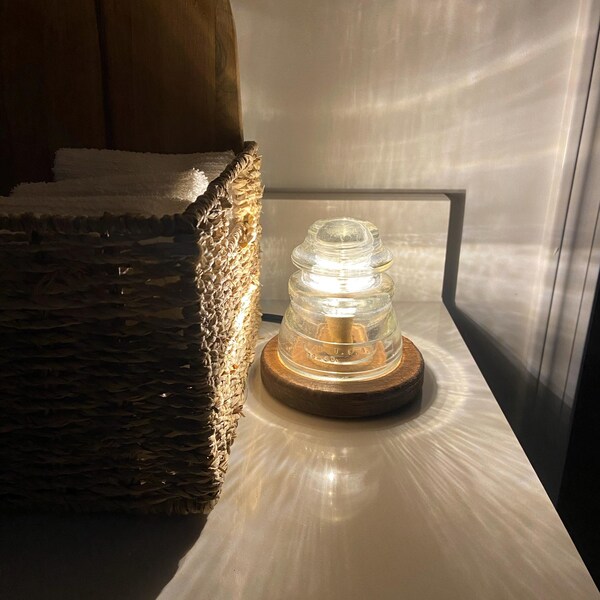 5 Inch Wide Lamp for Displaying Antique Electrical Glass Insulators and ...
