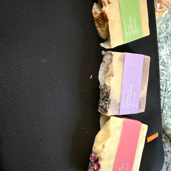 Handmade Scented Soap Bar: Dragon Fruit, Pomegranate, Citrus Eucalyptus ...