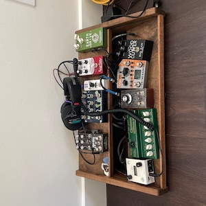 Vertical Desktop Pedalboard / Effects Pedal Stand / Guitar - Etsy