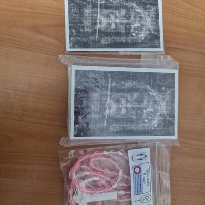 Divine Mercy Relic Medal Pack Third Class Relic Holy Card & Medal ...