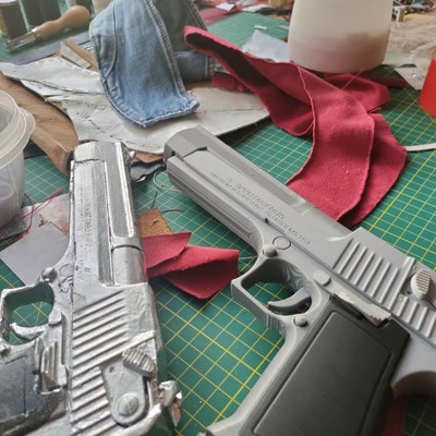 I Robot Will Smith Del Spooner Pistol Gun Blaster Cosplay Prop Replica ...