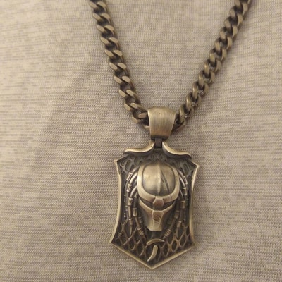 Silver Predator Pendant, Alien and Predator Necklace, Oxidized Silver ...