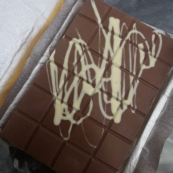 Large Kunafa [knafeh] Pistachio Milk Chocolate Bar - Inspired by the ...