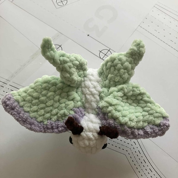 2 in 1 Moth Crochet Pattern | Luna Moth and Rosie Maple Moth | Didis ...