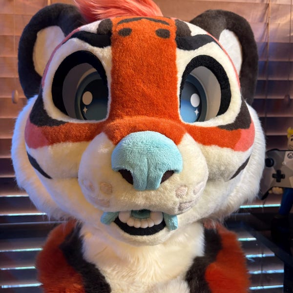Collapsible Fursuit Head Stand - Etsy