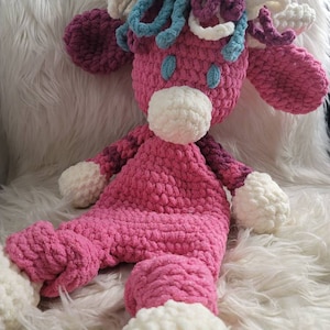 Crochet Snuggler Highland Cow Pattern, Amigurumi Crochet Highland Cow ...