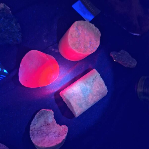 Phlogopite and Diopside “starry Night” - UV Fluorescent Minerals From ...