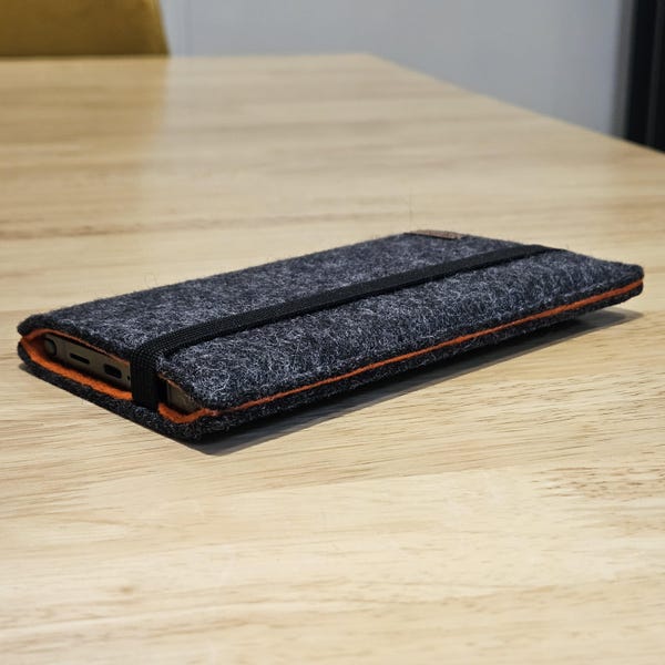 Custom Made Mobile Cover Made of Wool Felt // Color Anthracite - Rubber ...
