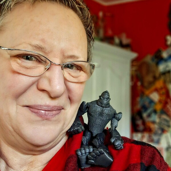 Unique 3D Printed Xenomorph Egg With Mesmerizing Cutaway View A Must-have for Sci-fi Collectors ...