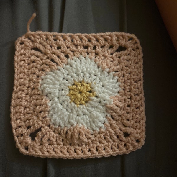 3D Retro Daisy Crochet Granny Square Pattern | Daisy Granny Square ...