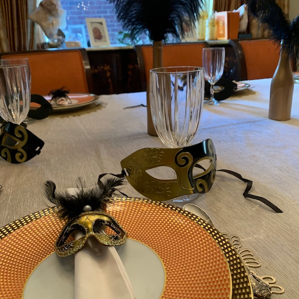 One Mask Napkin Ring, Purim Party Decor, Mardi Gras Decor - Etsy