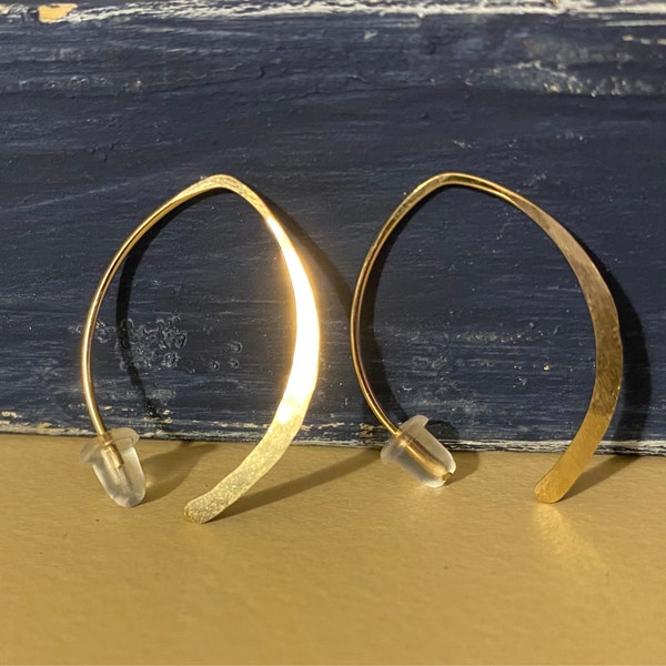 Small Threader 14 K Gold Filled / Hematite Gemstone Earrings / Hammered ...