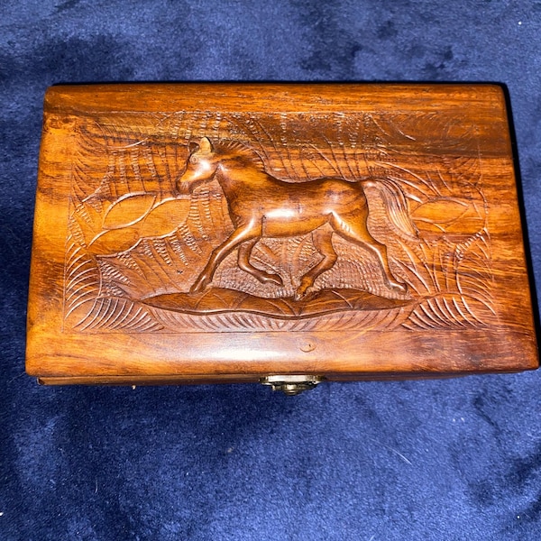 Foldable Jewelry Box With 3 Compartments, Engraved Wood Jewelry ...