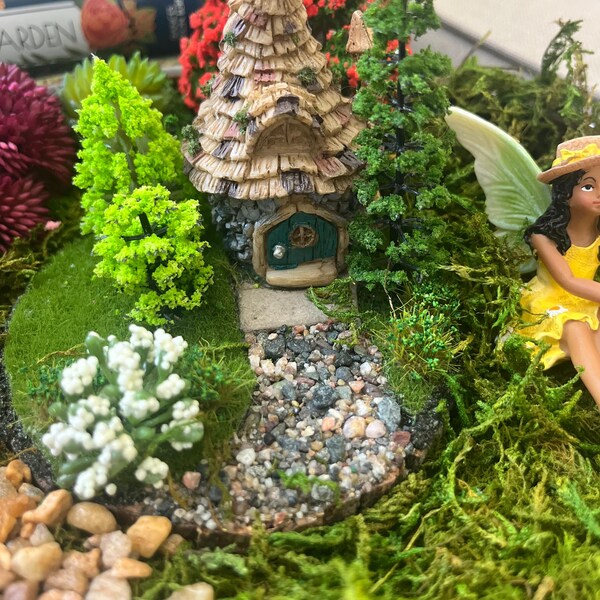 Miniature Rustic Outhouse Scene: Fairy Garden Cake Topper - Etsy