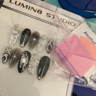 LM014 Black and White Star Themed Nails Minimal Style Nails Handpainted ...