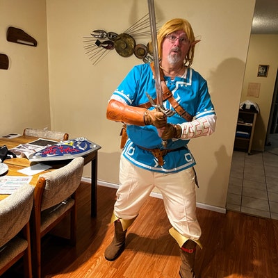 Legend of Zelda Cosplay Link Leather Belts, Bracer, Bags & Gloves ...