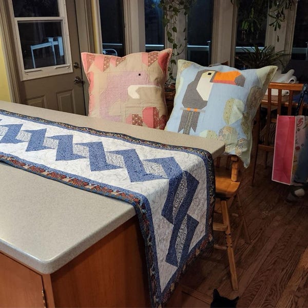 Twisted Pole Table Runner Pattern, Beginner-friendly Quilt (digital PDF ...