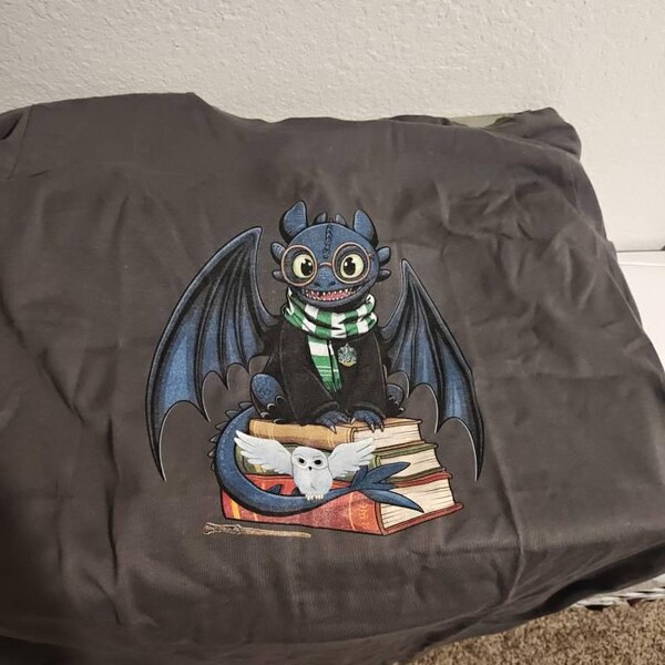 Toothless T-shirt, Epic Universe Toothless Shirt,toothless Raven Shirt ...