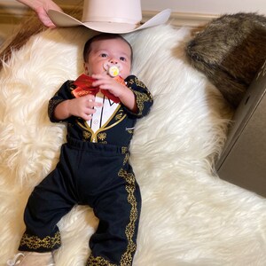 Baby Chavo Outfit, Traje De Chavo Del 8, Chavo Outfit, Boys Baptism ...