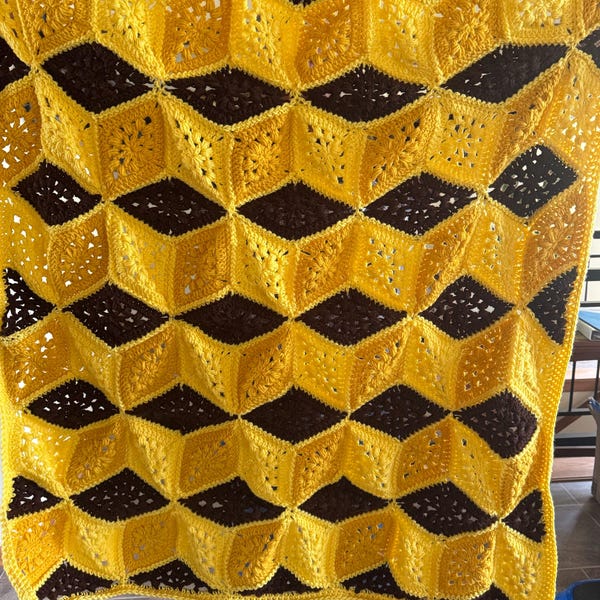 CROCHET PATTERN + VIDEO - 3D Cube Throw - Diamond Blanket/afghan With ...