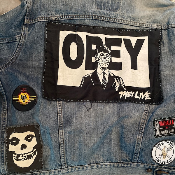 Red Rising Embroidered Patches, Gold and Red Sigil, Embroidered, House ...