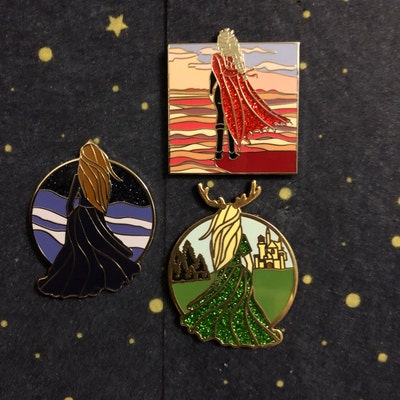 Fandom Queens Enamel Pins Aelin Queen of Fae, Manon Queen of Witches ...