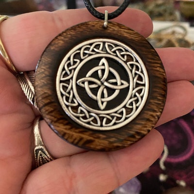 Raven Print Raven and Rose Red Rose Raven Decor Bird - Etsy