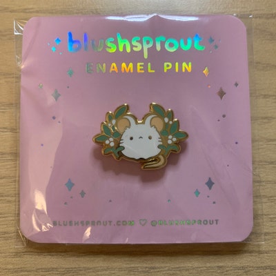 MINI PIN: Mistletoe Mouse Enamel Pin Small Filler Pin Kawaii Cute ...