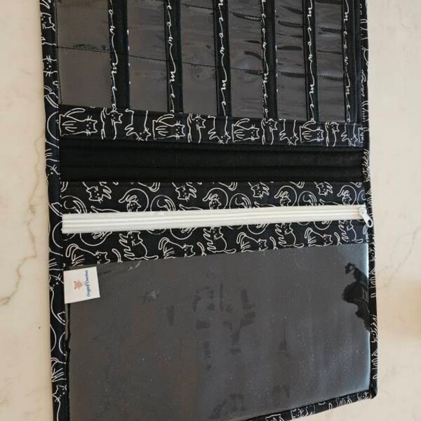 Versatile Needlework Portfolio Project Keeper - Floss Storage, Zippered ...