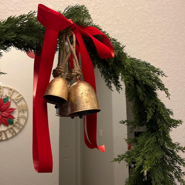 12 Tin Heart Wreath Garland Garden Decor Bells, Metal Strikers Approx ...