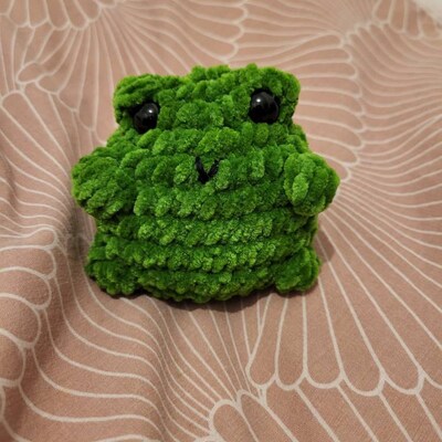 Ted the Thick Toad, Free NO-SEW Crochet Amigurumi PDF Pattern, Small ...