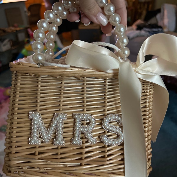 Personalized Bride Straw Bag With Pearl Handle: Honeymoon Tote - Etsy