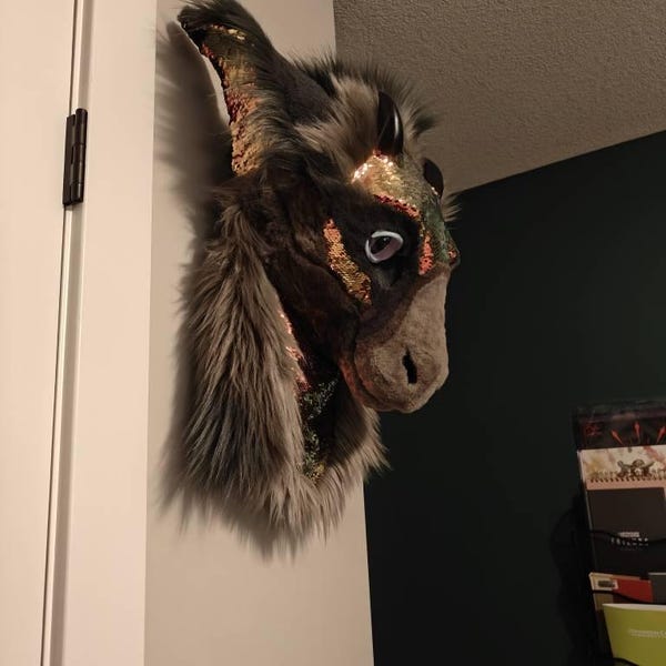 Fursuit Head Wall Mount: Cosplay Headgear Display (10lb Max Load) - Etsy