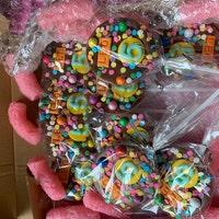 Custom Chocolate Lollies • Lolly Party Favours • Personalised Party ...