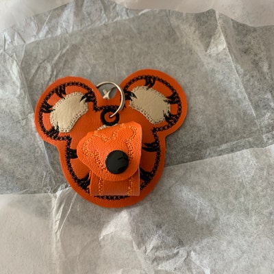 Eeyore Mouse Ear Holder, Tigger Mickey Mouse Shaped Mouse Ear Holder or ...