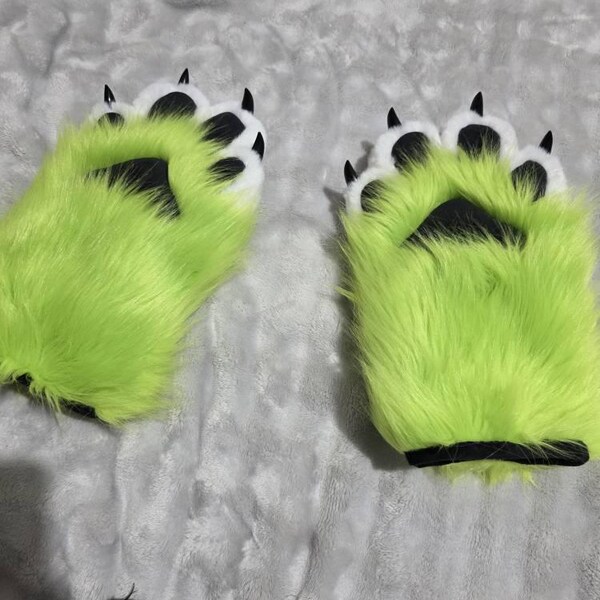 Furry Paws With Star Pattern and Colorful Style | Fluffy Fursuit ...