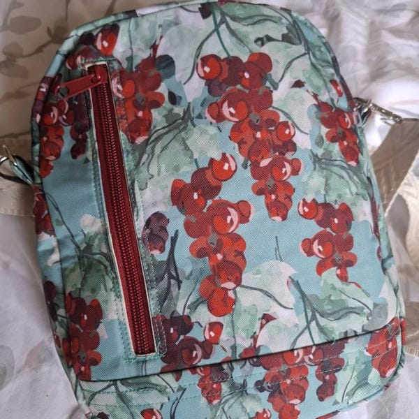 Pebble Sling Bag Sewing Pattern: Convertible Backpack With Video ...