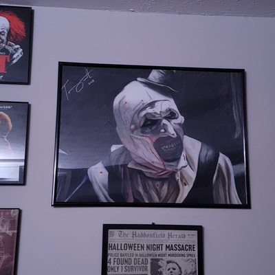 Valak Side View - Etsy