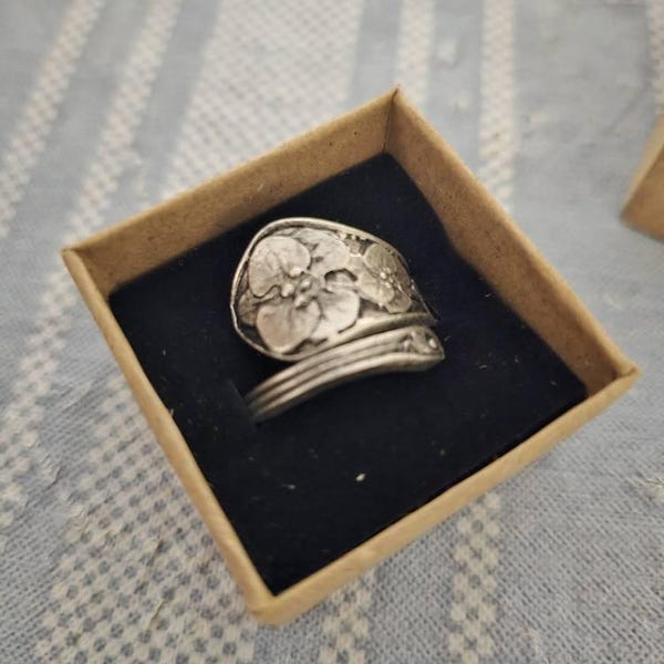 Mayor Class Badge - RPG Character Class Pin - Handcrafted Pewter ...