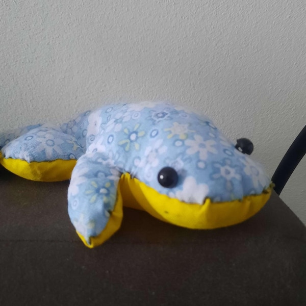 Simple Frog/toad Plushie Pattern - Etsy