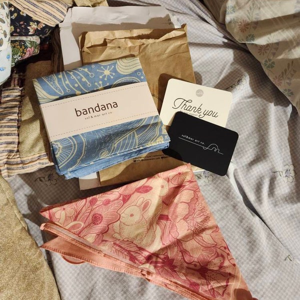 Snow Leopard Keychain | Snow Leopard Enamel Keychain| Leopard Charm ...