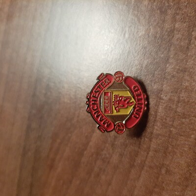 Liverpool FC Pin Badges - Etsy
