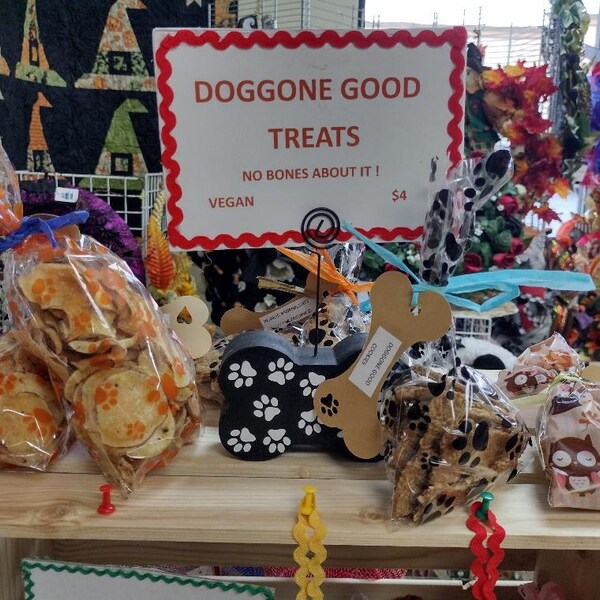 Dog Bone Die Cuts W/paw Print - Dog Tags - Bones - Kids Crafts - Crafts ...