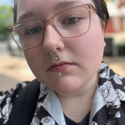 Titanium Vertical Labret Stud Lip Piercings With Gem Ball Crystal 18g ...