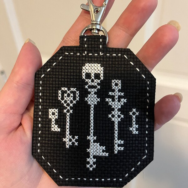 Skeleton Key PDF - Cross Stitch Pattern - Halloween - Skull - Etsy