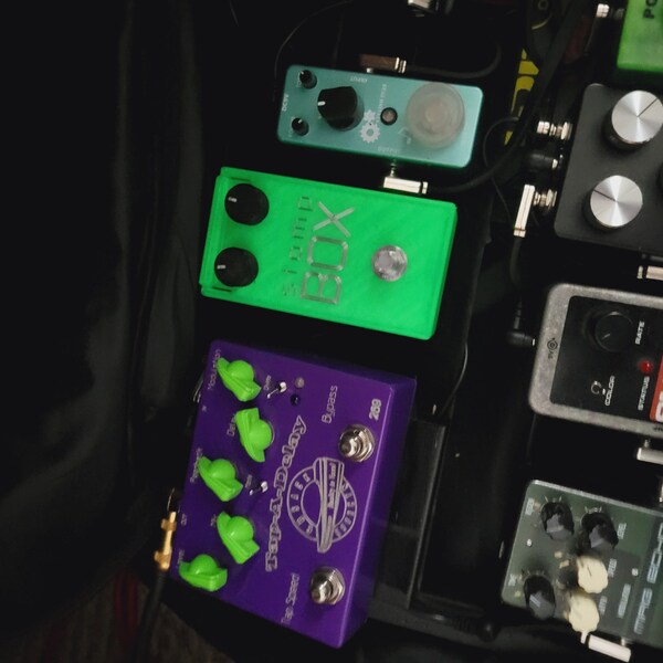 LAUNCHPADS Effect Pedal Risers for Your Pedalboard - Etsy