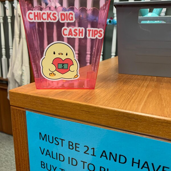 Sticker Chicks Dig Cash Tips | Tip Jar Vinyl Decal - Etsy