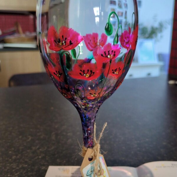 Frosty Flight of the Dragonfly Hand Painted Gin Glass can Personalise ...