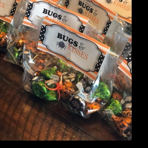 Halloween Bag Topper Bugs and Kisses Printable Bag Topper - Etsy